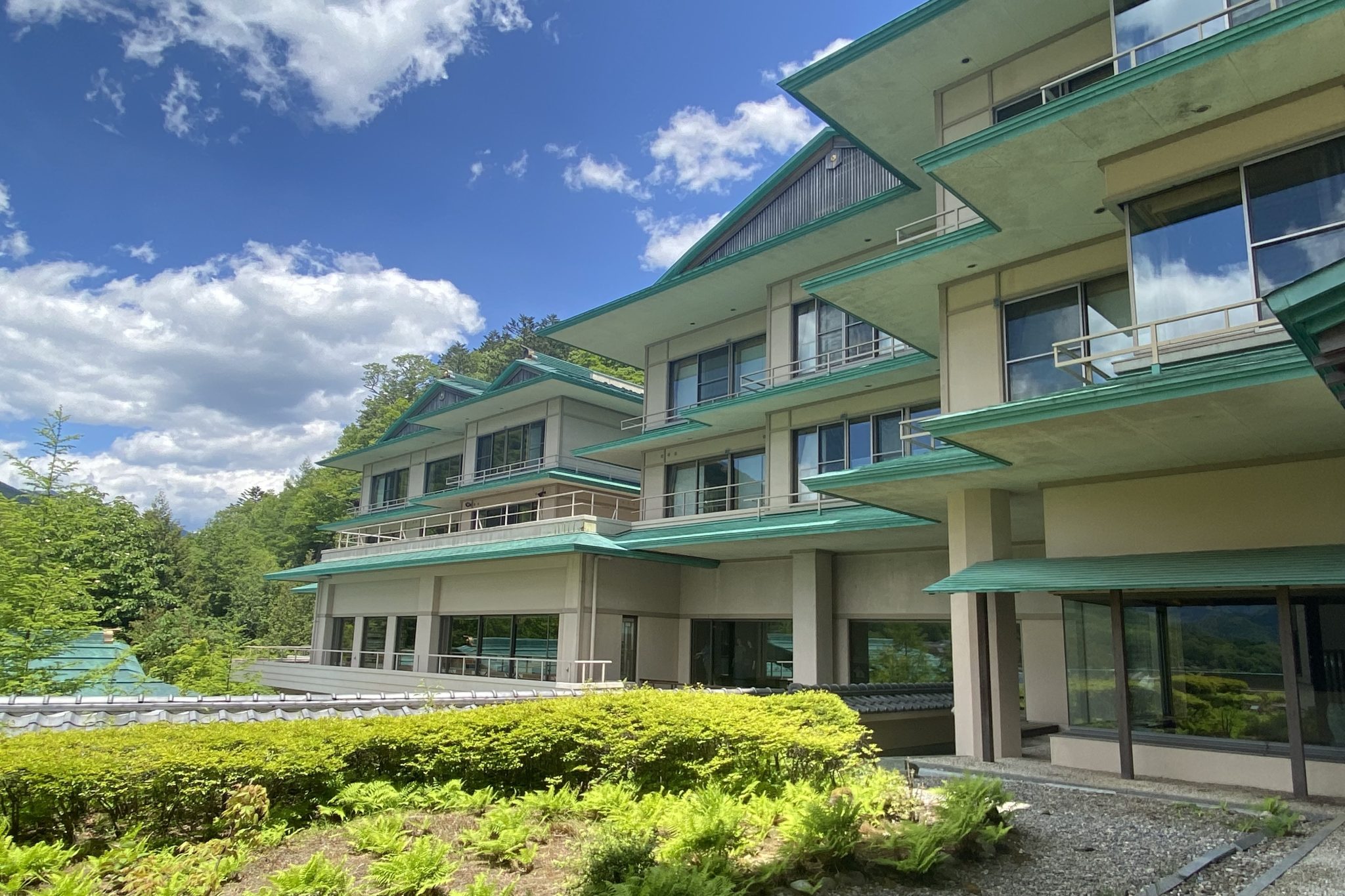 LOVETABI | 旅に恋する情報マガジン 星野リゾートの温泉旅館「界 日光」へ！自然と伝統を体験する7つの魅力