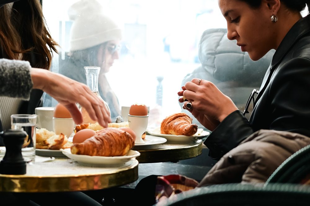 LOVETABI | 旅に恋する情報マガジン 老舗から穴場まで！パリのおすすめカフェ10選